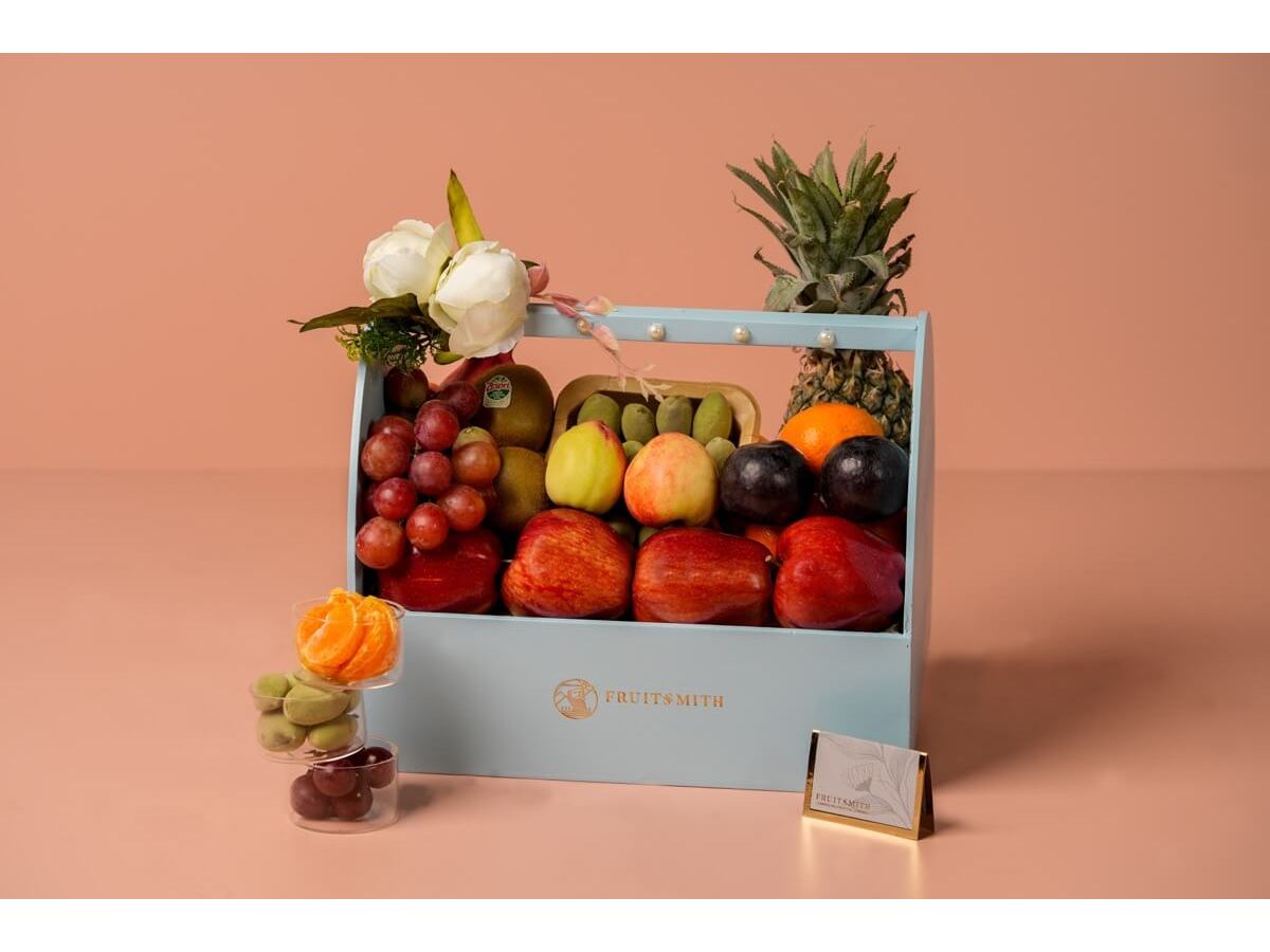 Buy Ares - Luxury Fruit Gift Box Online | Fruitsmith